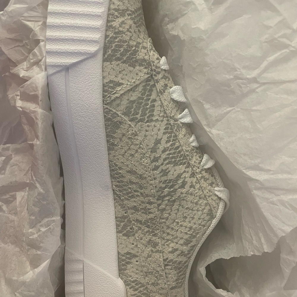 Puma Snakeskin Carla Sneakers (New) - Gem